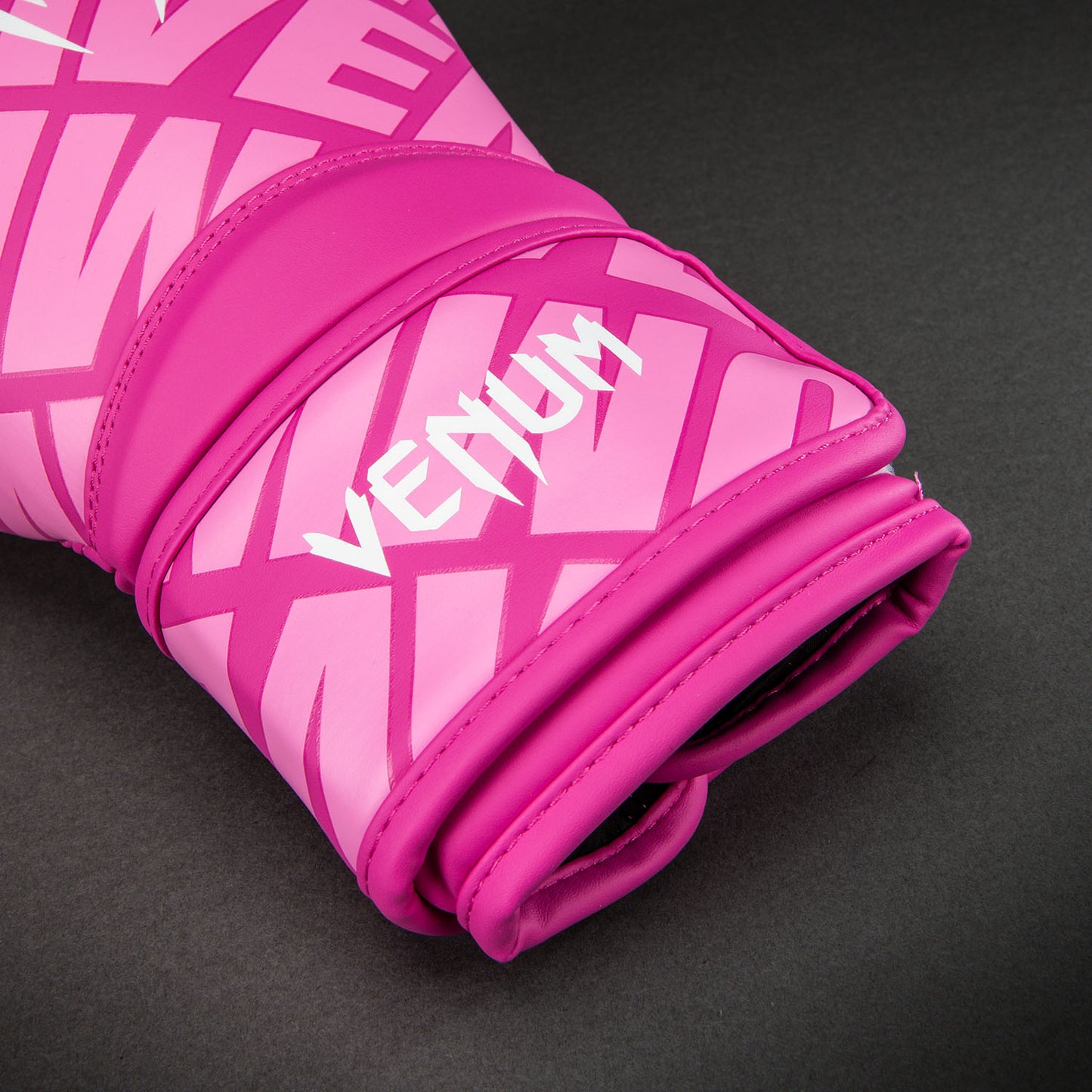 Venum Contender 1.5 XT 3D Boxing Gloves - Candy Pink/ White - Venum Asia
