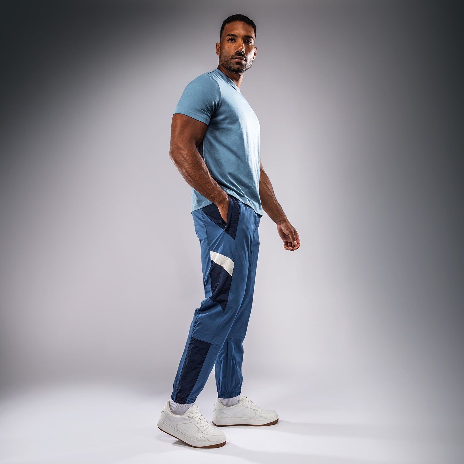 Open media 3 in modal