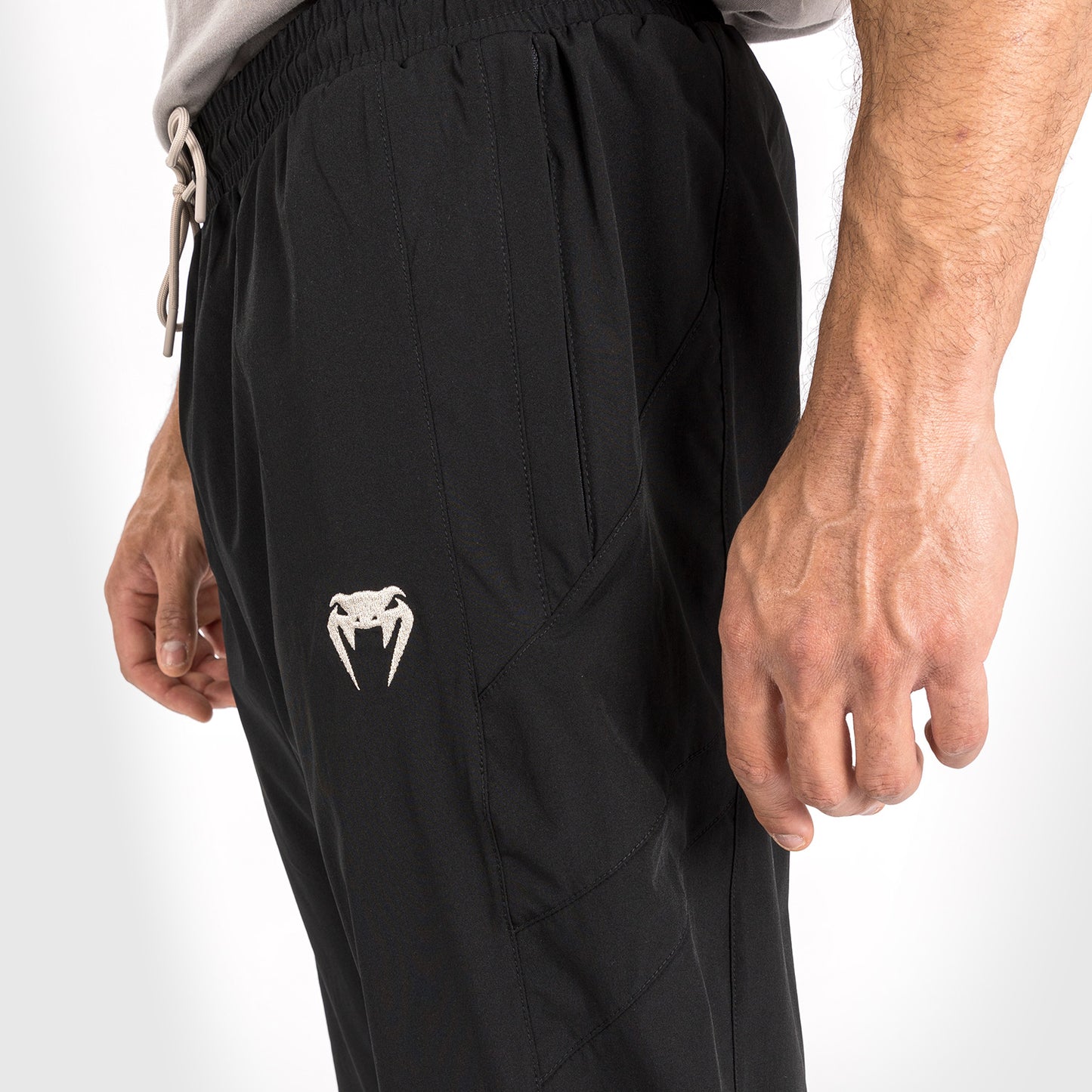 Venum Attack 90 Tracksuit Pants - Black/White - Venum Asia
