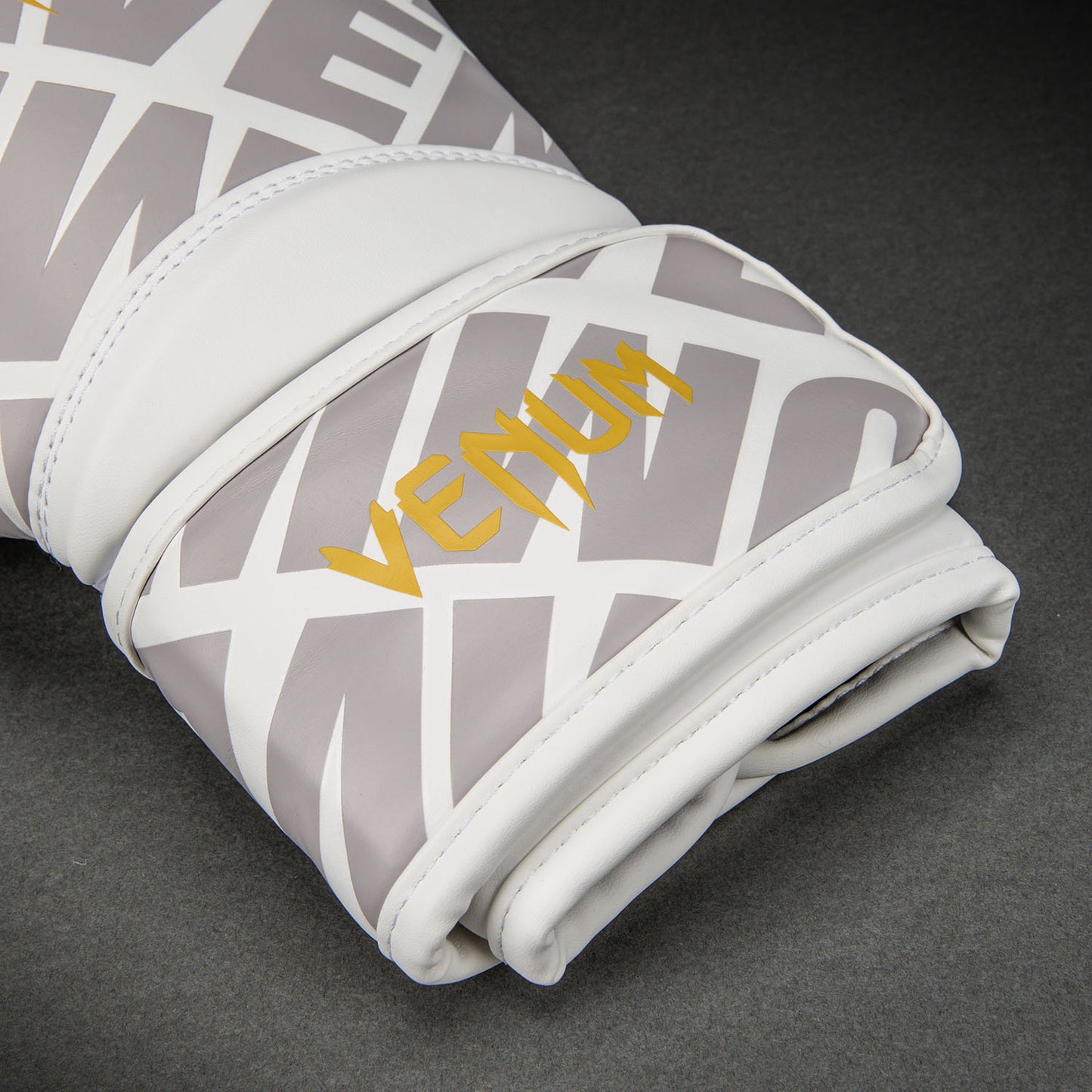 Venum Contender 1.5 XT 3D Boxing Gloves - White/ Gold - Venum Asia