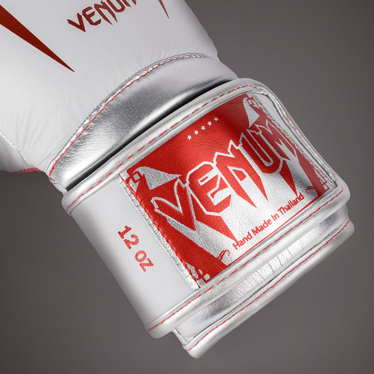 Venum Giant 3.0 Boxing gloves - Red/Silver - Special Edition - Venum Asia