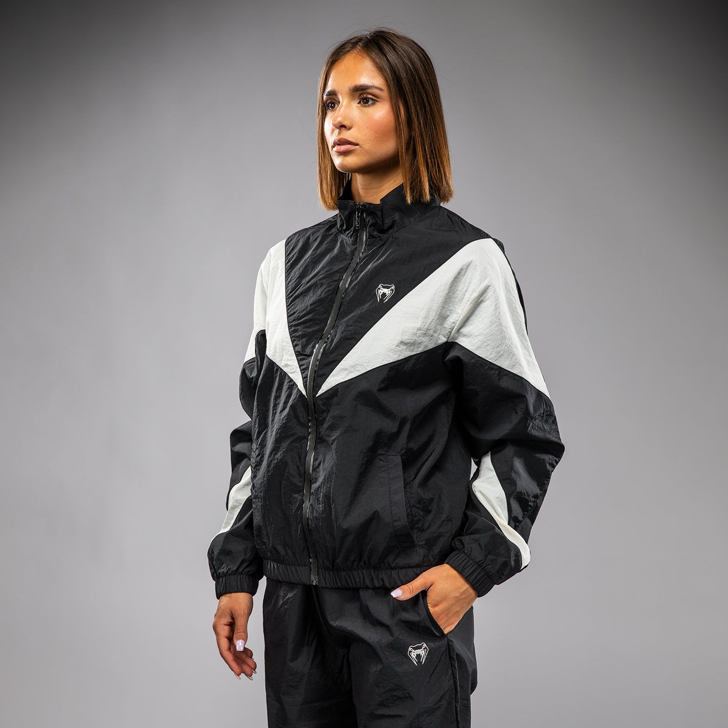 Venum Vectra Women’s Track Jacket - Black/White - Venum Asia