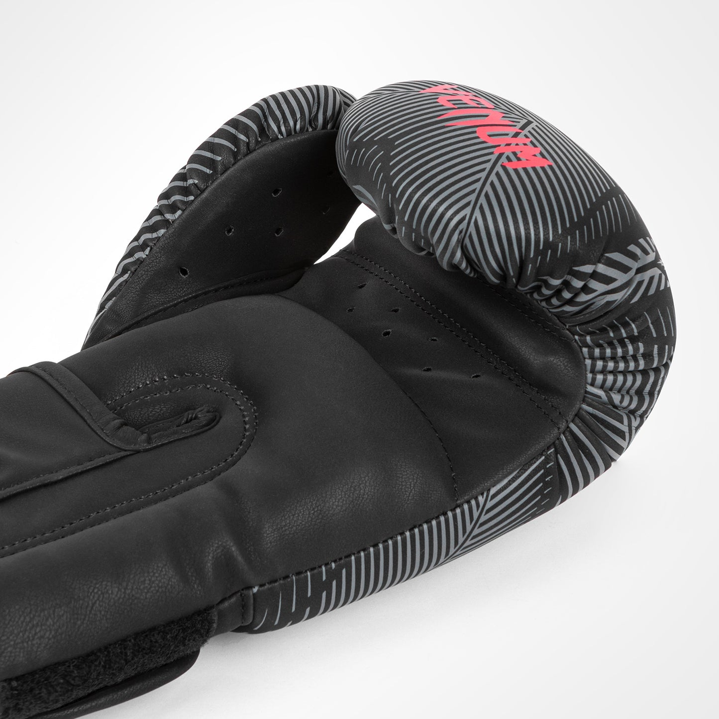 Venum Phantom Boxing Gloves - Black/Red - Venum Asia